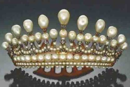 Queen Crown 183.35 CT Rose Cut Diamond & Pearl Sterling Silver